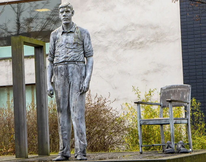 Escultura De Reus en Rotterdam